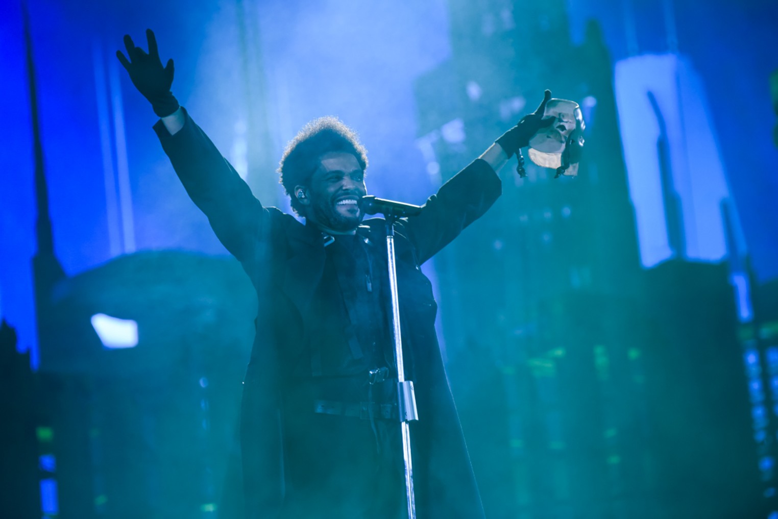 THE WEEKND hizo vibrar al Levi’s Stadium en Santa Clara con un lleno ...